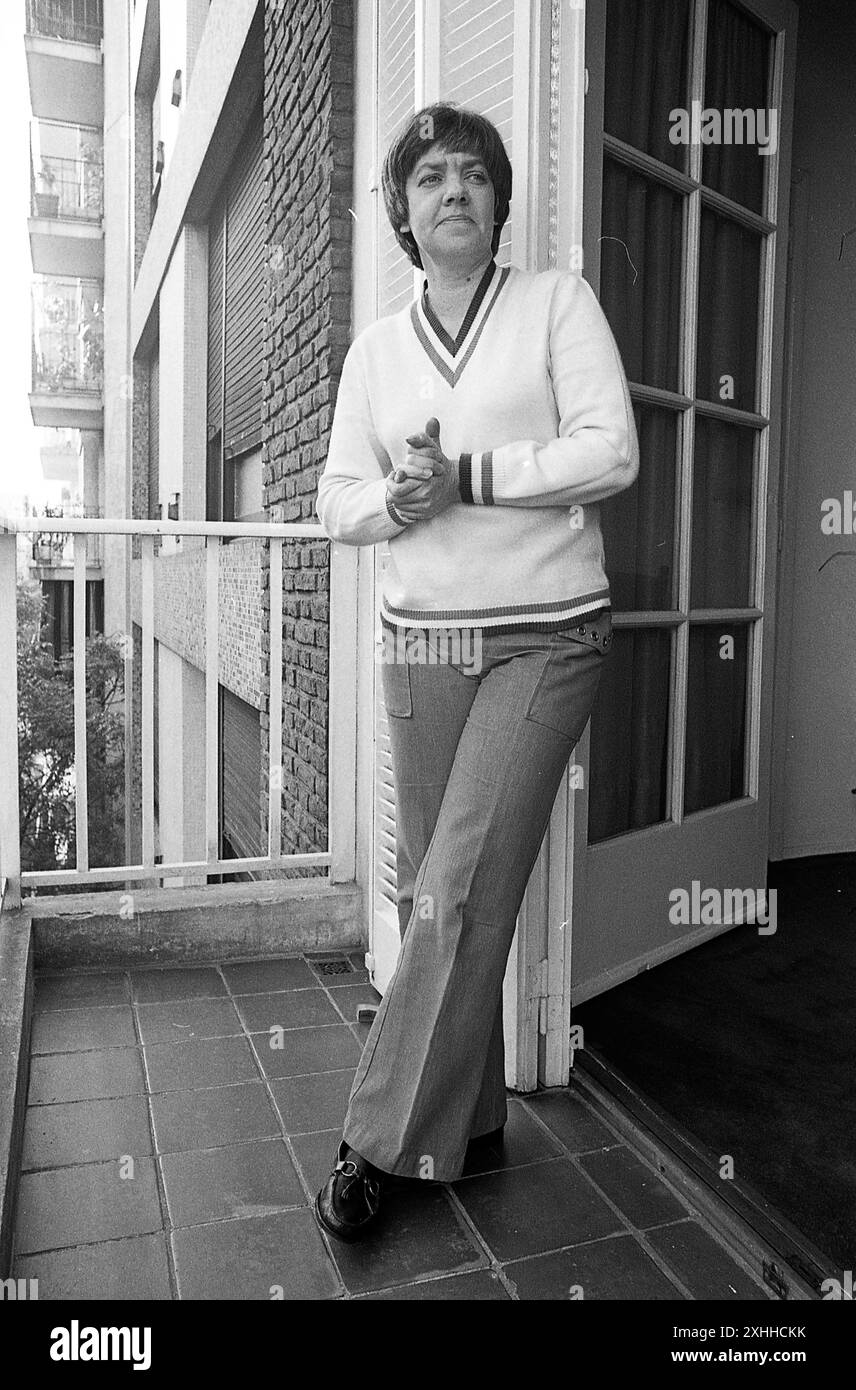 Argentine singer, songwriter, poet and composer María Elena Walsh gives ...