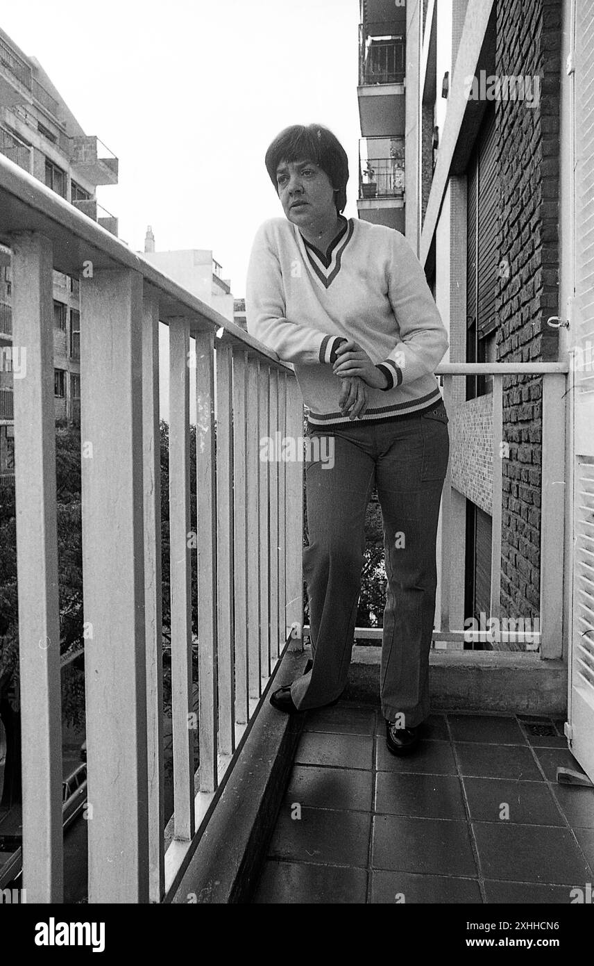 Argentine singer, songwriter, poet and composer María Elena Walsh gives ...