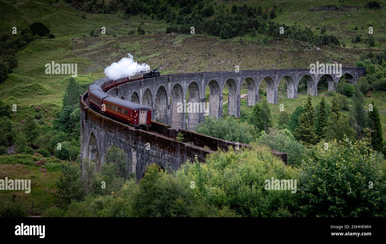 The Glenfinnan Viaduct a former film location of Harry Potter, is a ...
