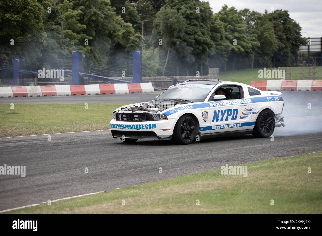 Police car edinburgh hi-res stock photography and images - Alamy