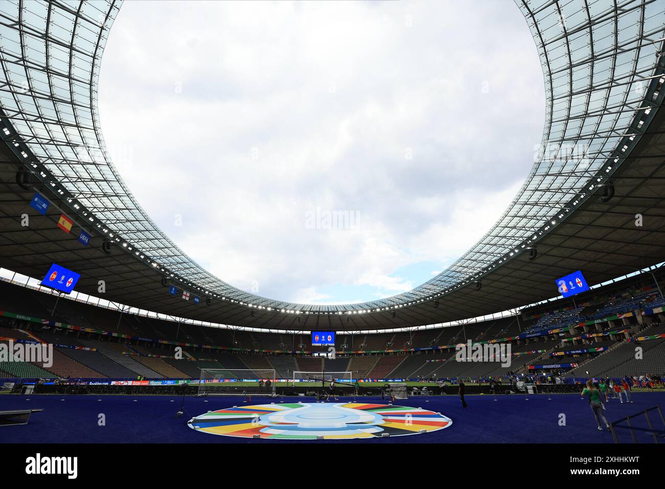 14th july 2024 hi-res stock photography and images - Alamy