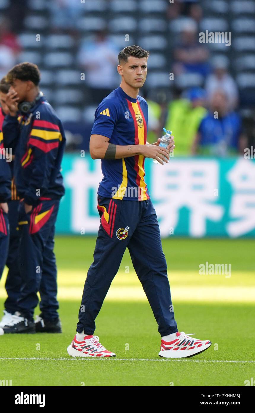 Alvaro morata spain final england hi-res stock photography and images ...