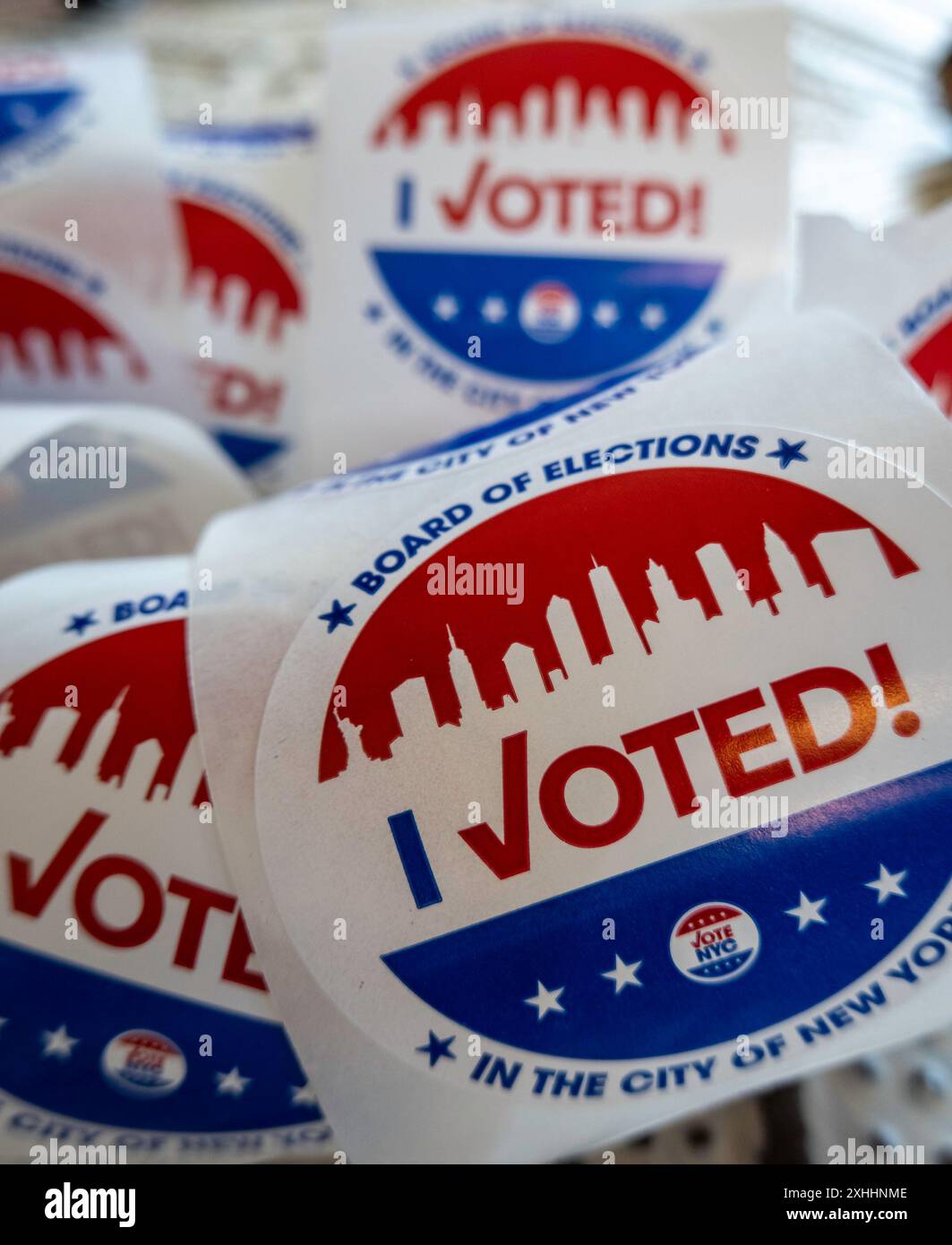 Proof of voting stickers hi-res stock photography and images - Alamy