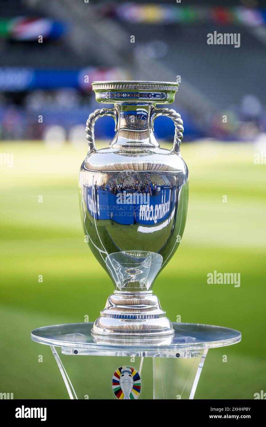 Germany euro 2024 trophy hi-res stock photography and images - Alamy