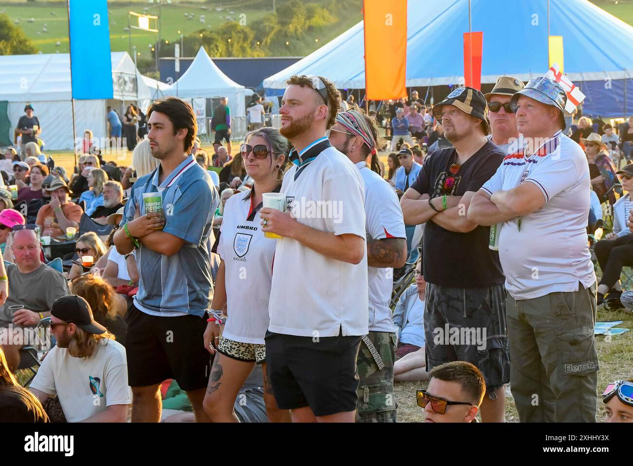 Bridport, Dorset, UK. 14th July 2024. Euro 2024 final. Fans at the ...