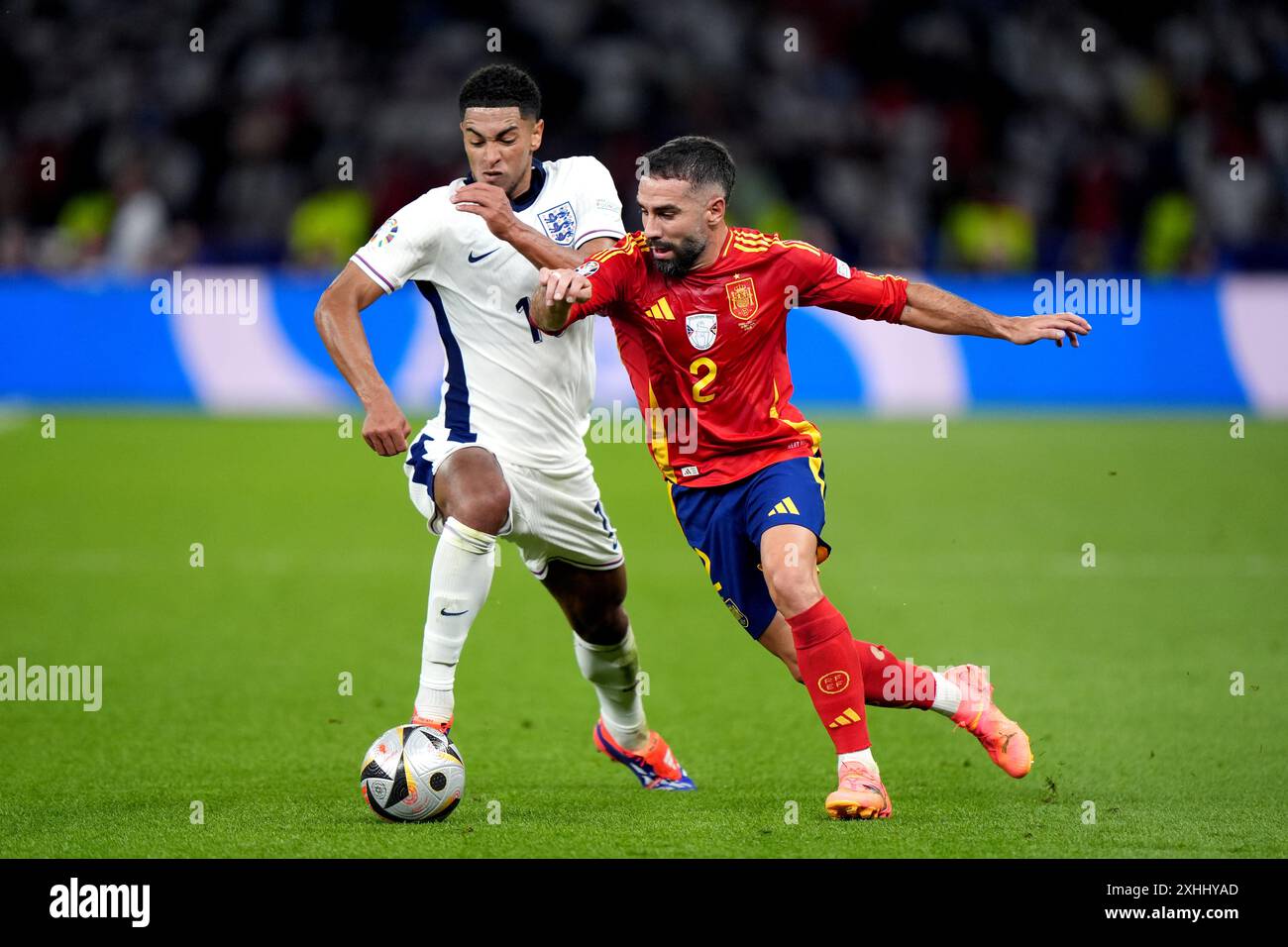 England’s Jude Bellingham battle for the ball with Spain’s Daniel ...
