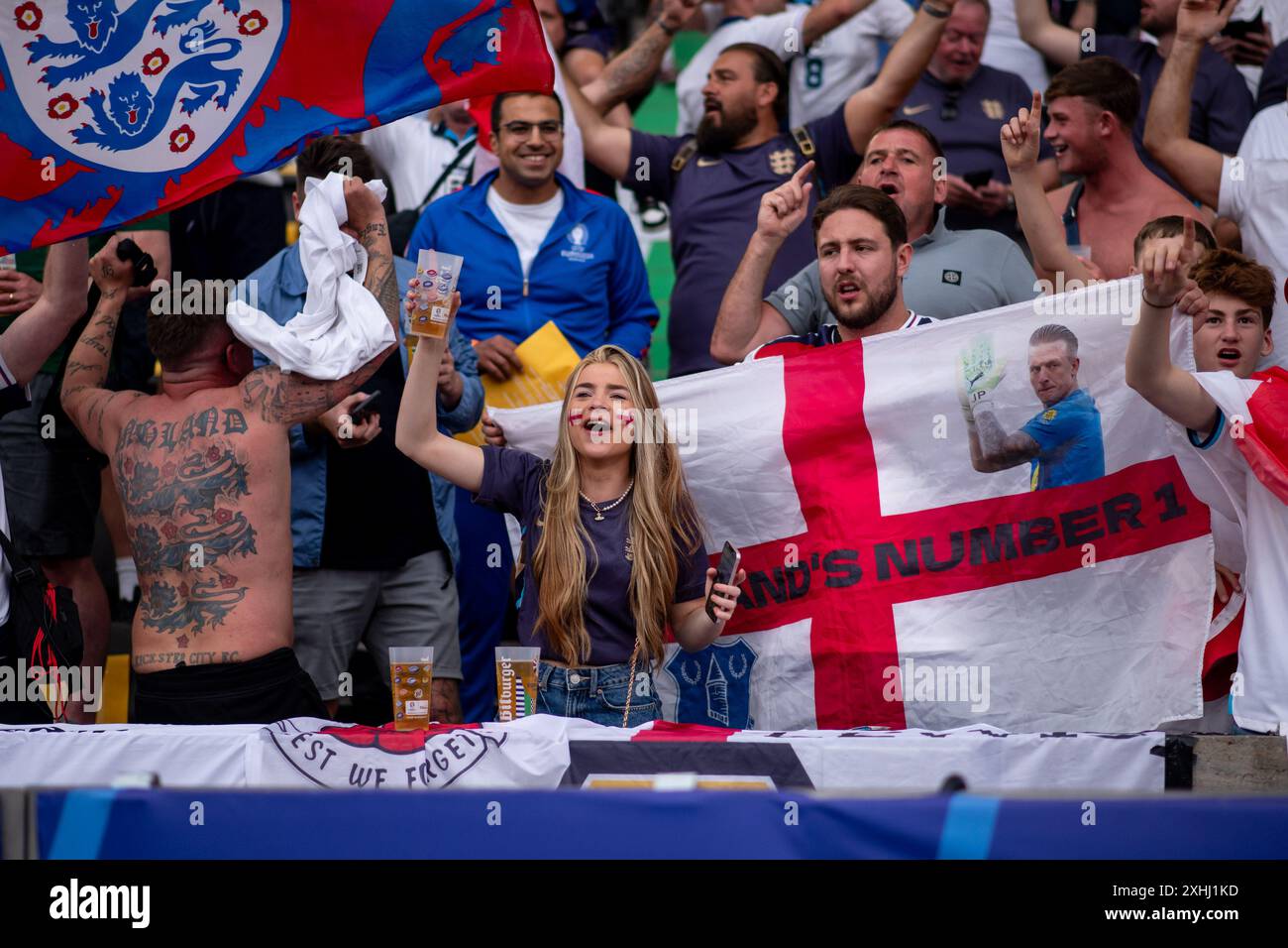 Fans von England, GER, Spain (ESP) vs England (ENG), Fussball ...