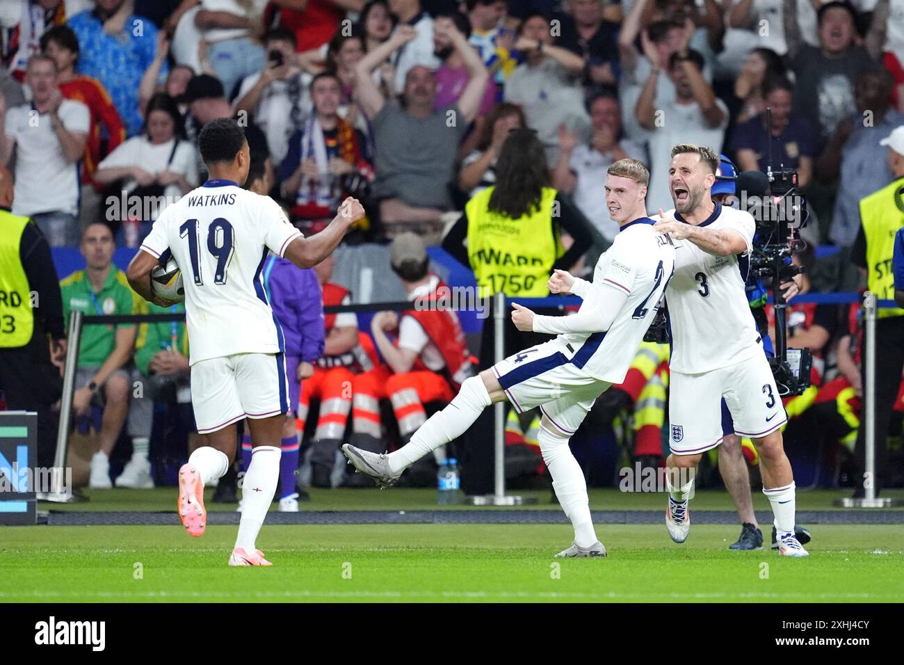 Cole palmer goal euro 2024 final hi-res stock photography and images ...