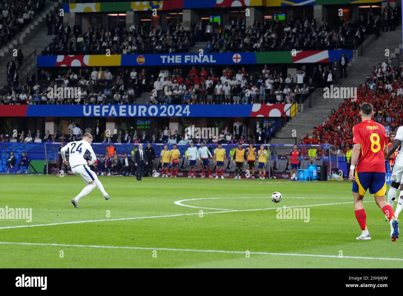 Cole palmer goal euro 2024 final hi-res stock photography and images ...
