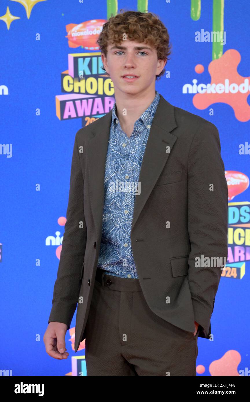 Walker scobell hi-res stock photography and images - Alamy