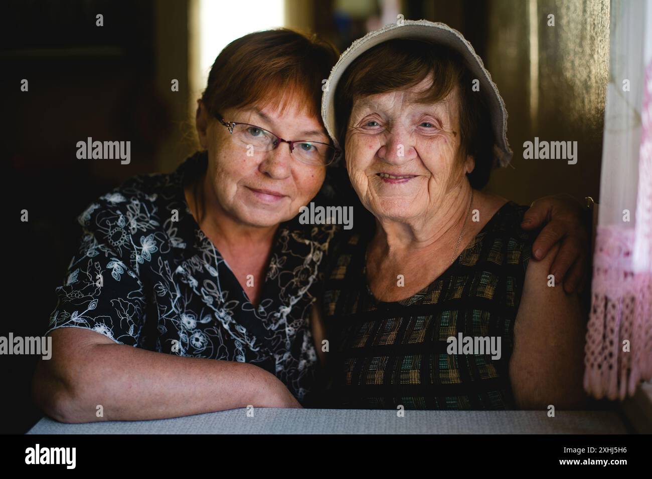 Heartfelt moment of connection hi-res stock photography and images - Alamy