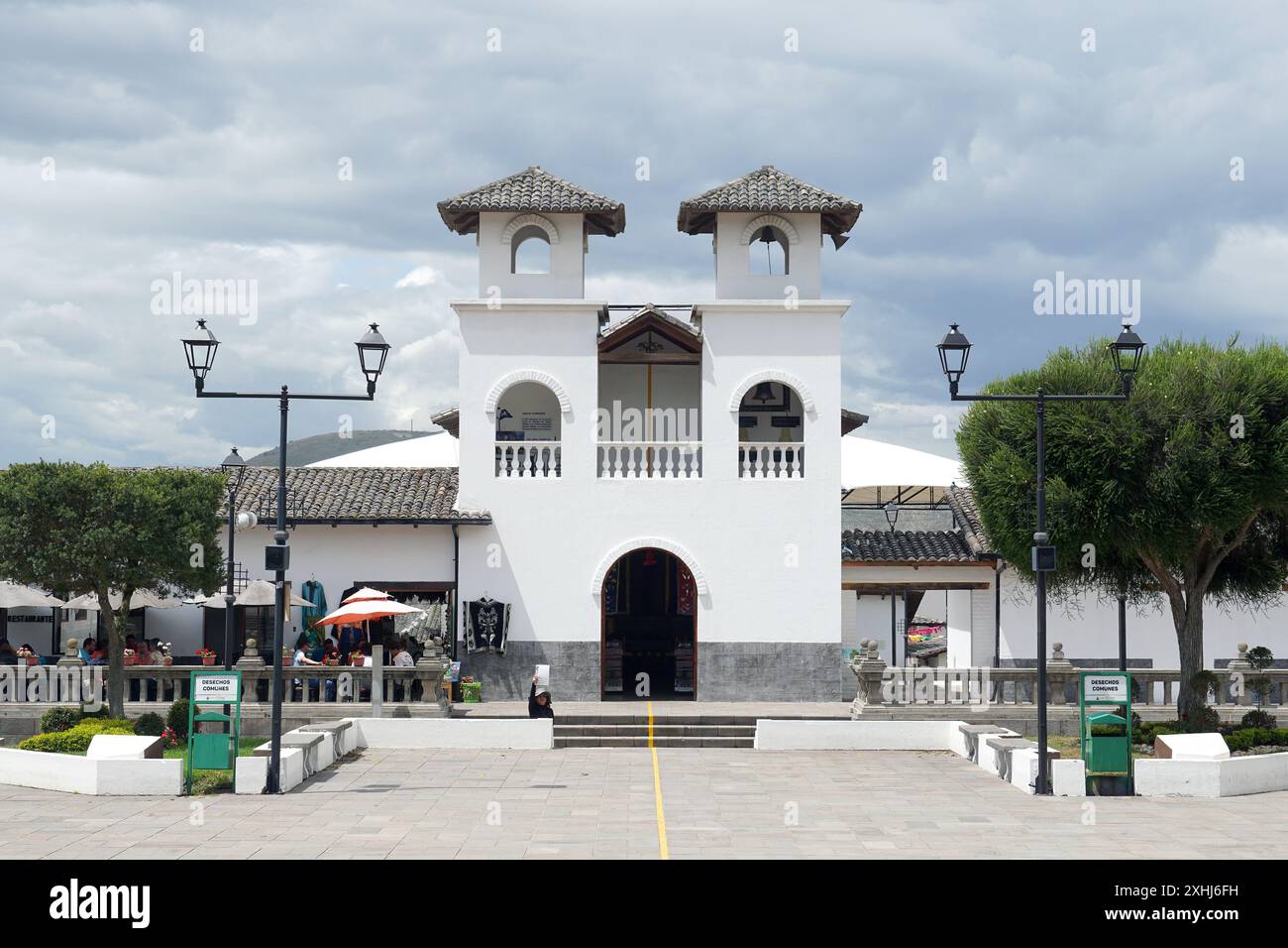 Iglesia Mitad del Mundo, Ciudad Mitad del Mundo, Middle of the World ...