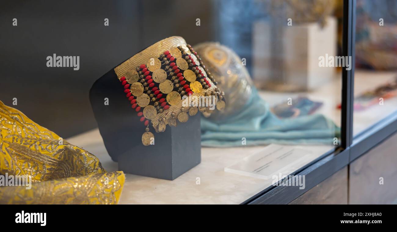 Ancient Tunisian womens headpieces displayed at Bardo National Museum ...