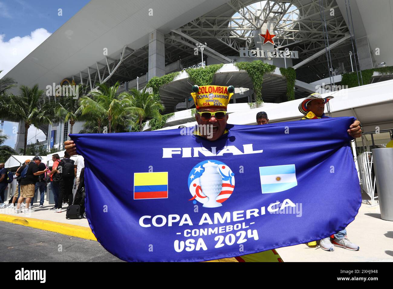 Argentinas supporters cheer for their team during the Copa America USA ...
