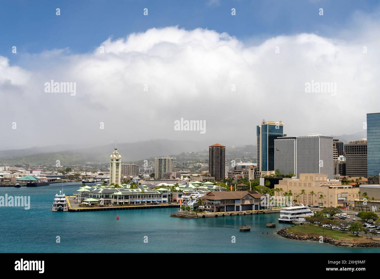 The marine port and Hawaii Pacific University of Honolulu, Oahu, Hawaii ...