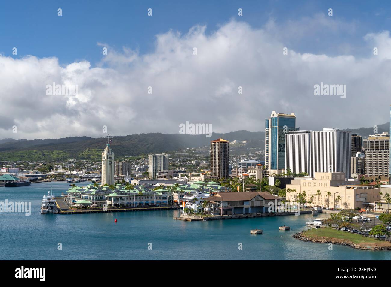 The marine port and Hawaii Pacific University of Honolulu, Oahu, Hawaii ...