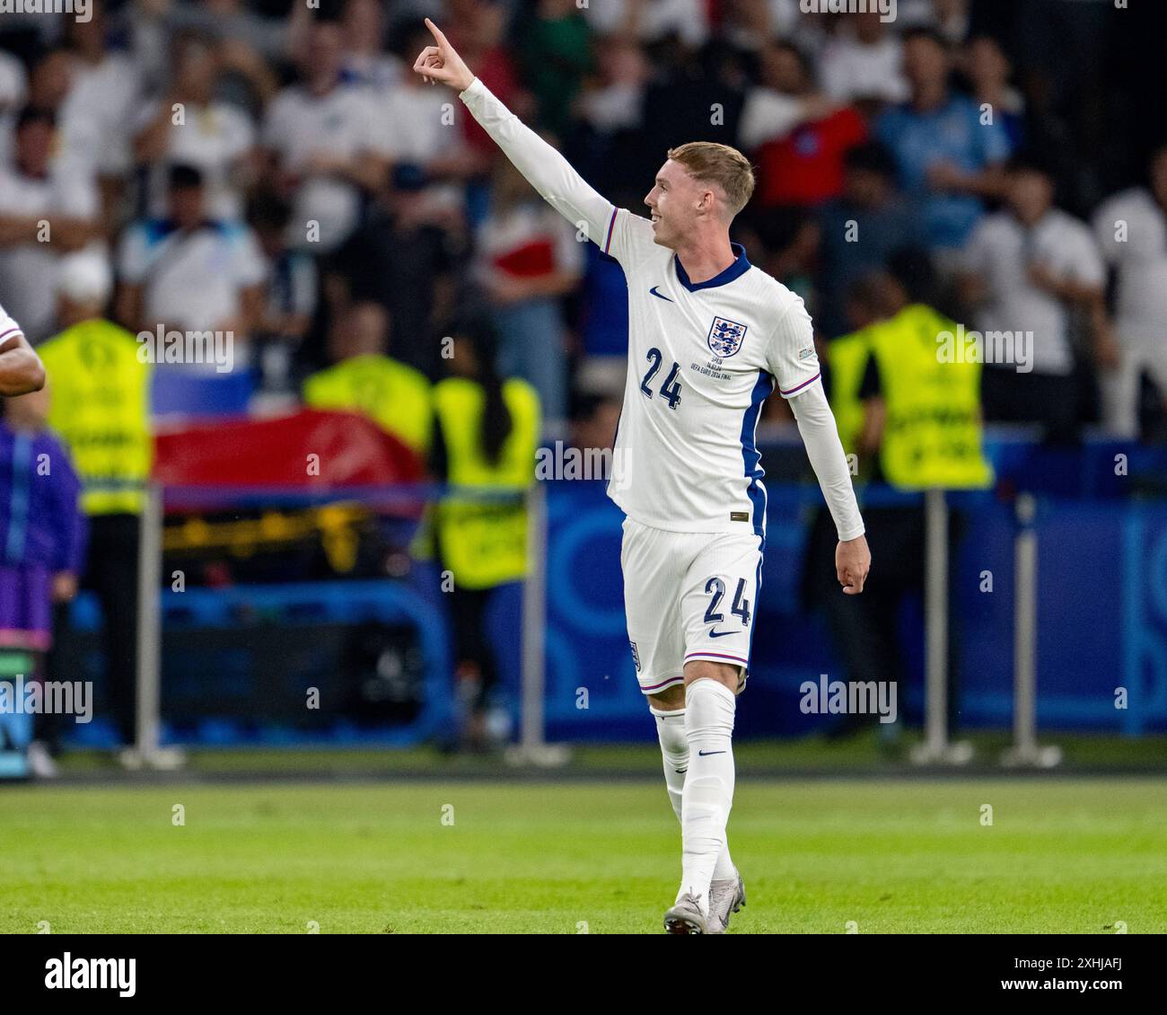 Cole Palmer of England celebrates scoringduring the 2024 UEFA EURO ...