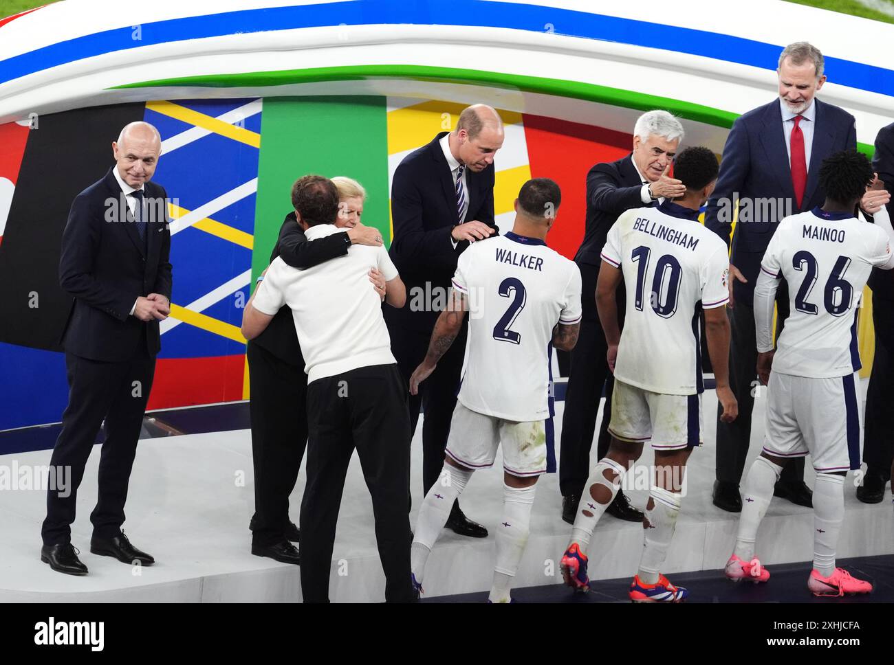 FA Chairperson Debbie Hewitt and the Prince of Wales greet England ...