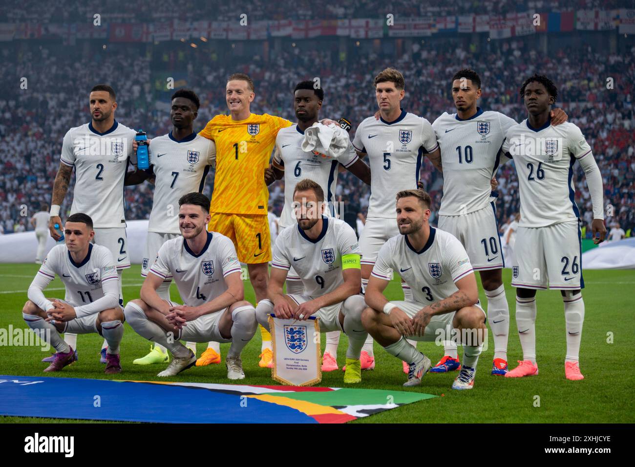 The English football team poses for a photo during the 2024 UEFA EURO ...