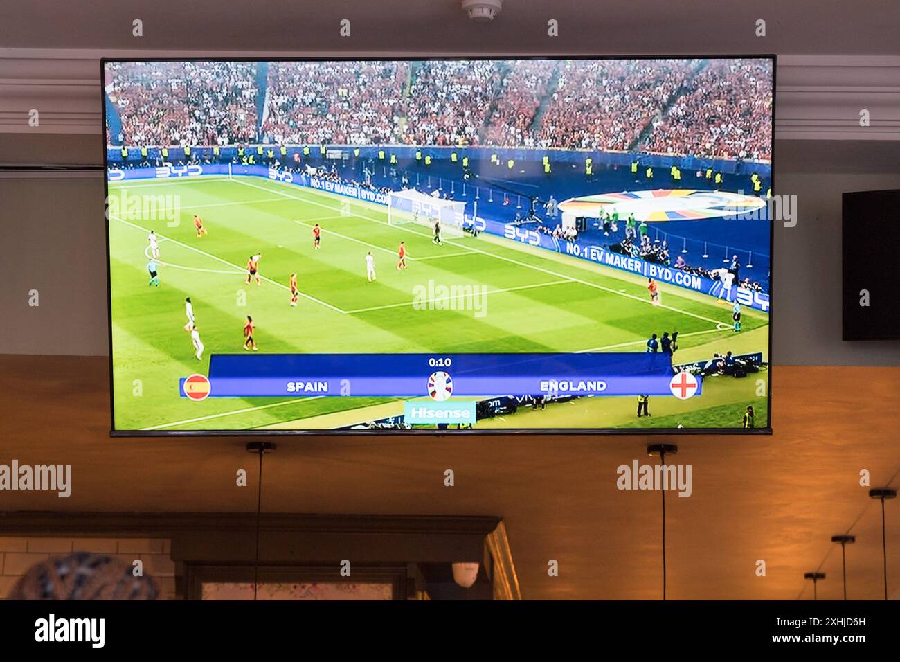 Marc guehi england euro 2024 hi-res stock photography and images - Alamy