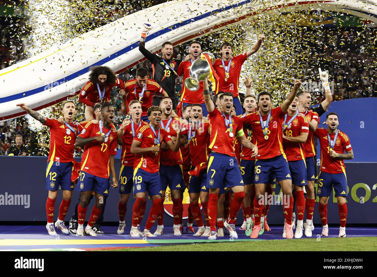 Spain goalkeeper alejandro remiro hi-res stock photography and images ...