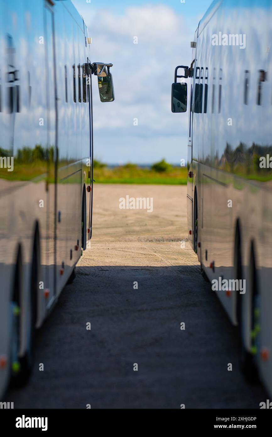 White buses hi-res stock photography and images - Alamy