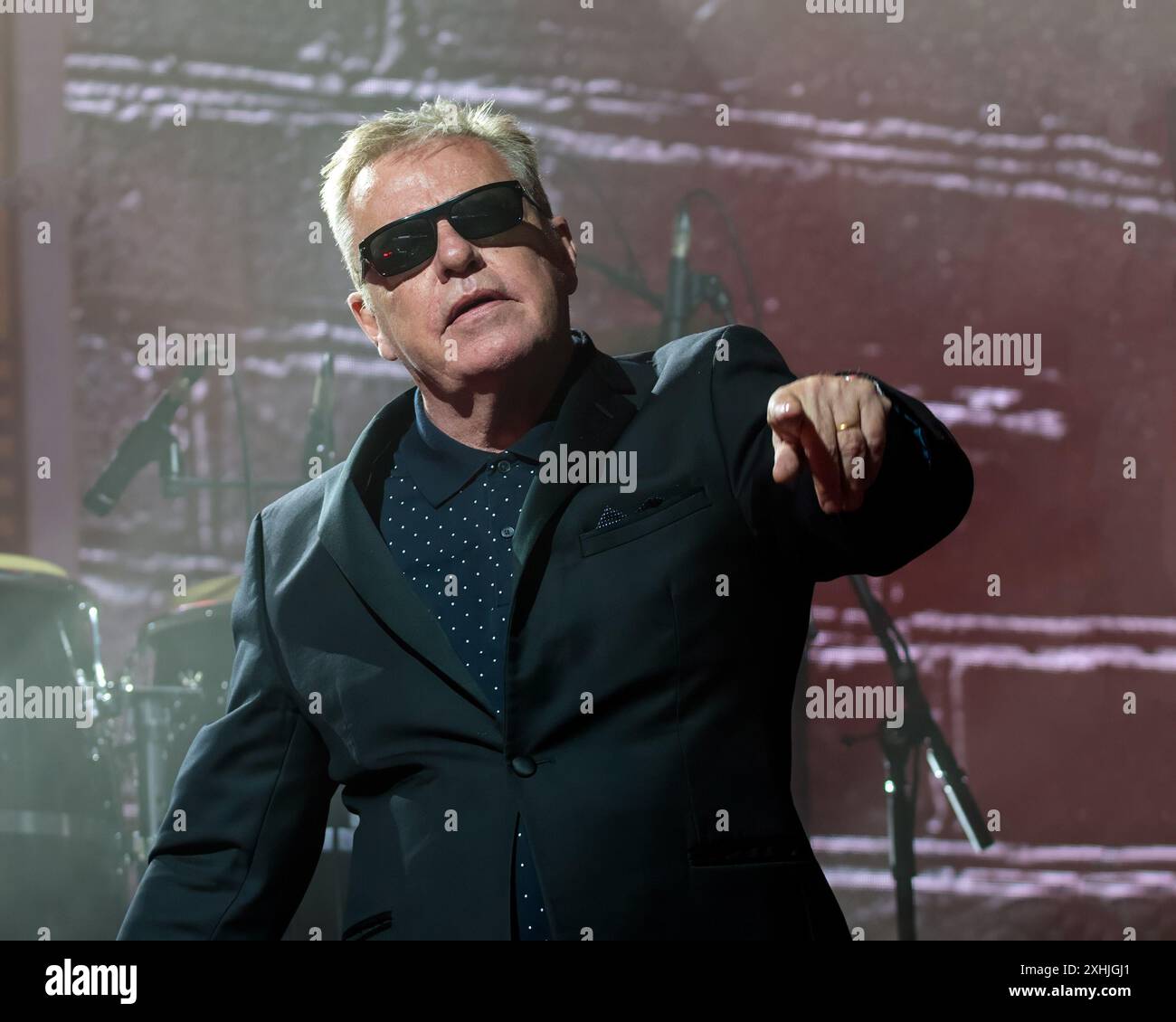 Suggs lead vocalist for the band hi-res stock photography and images ...