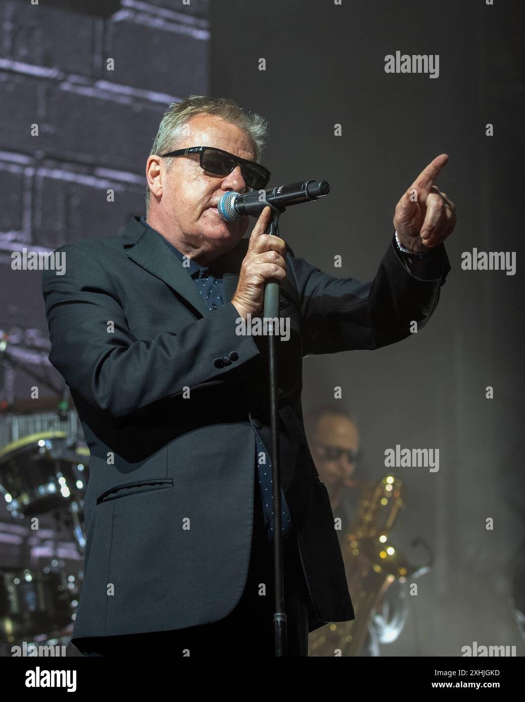 Suggs lead vocalist for the band hi-res stock photography and images ...