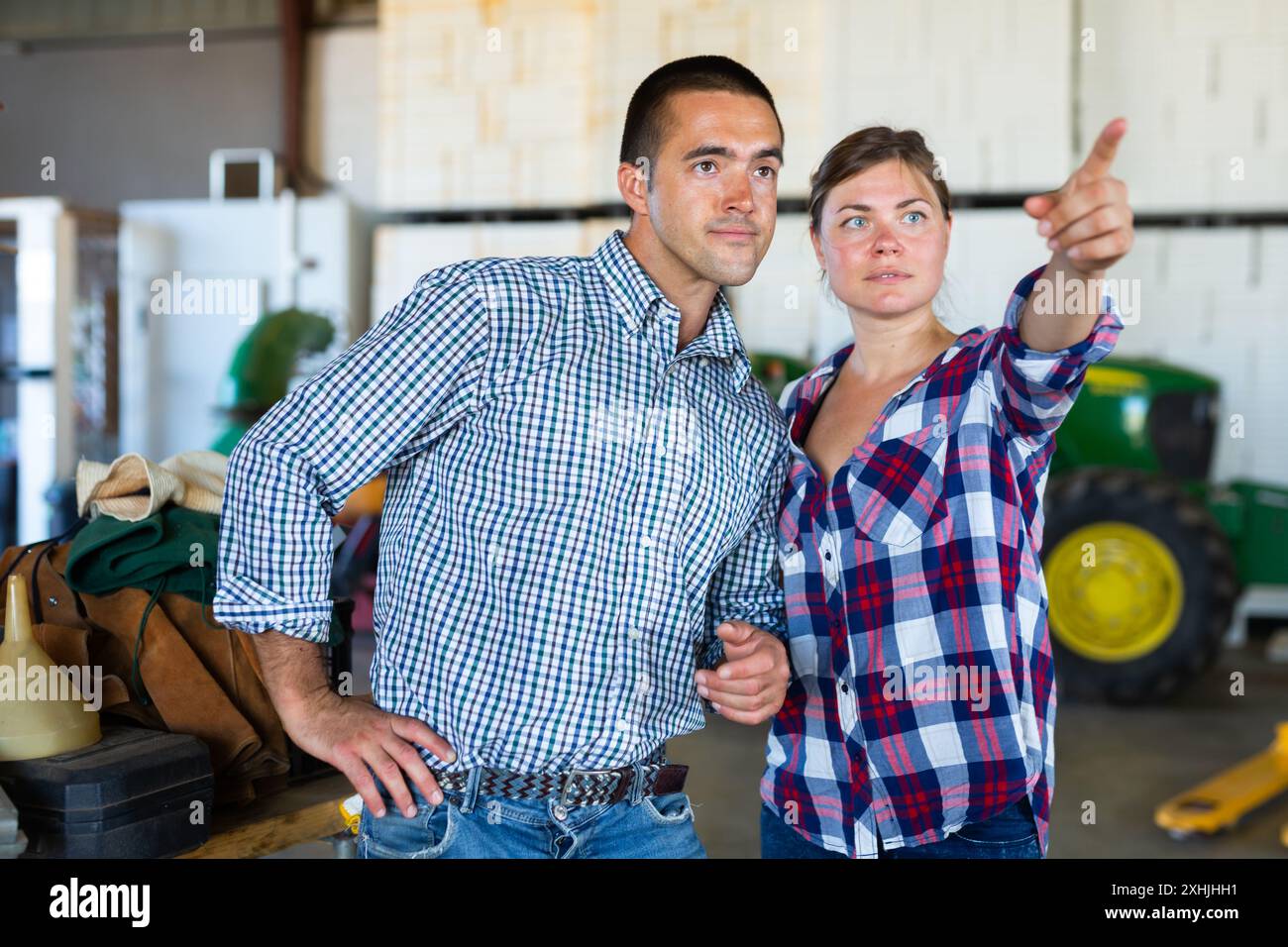 Positive spanish male worker hi-res stock photography and images - Alamy