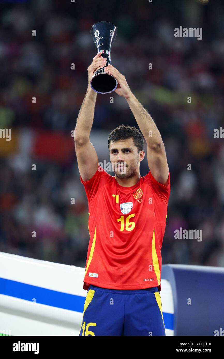 Berlin, Germany, 14, July, 2024. Rodri with the trophy Player of the ...