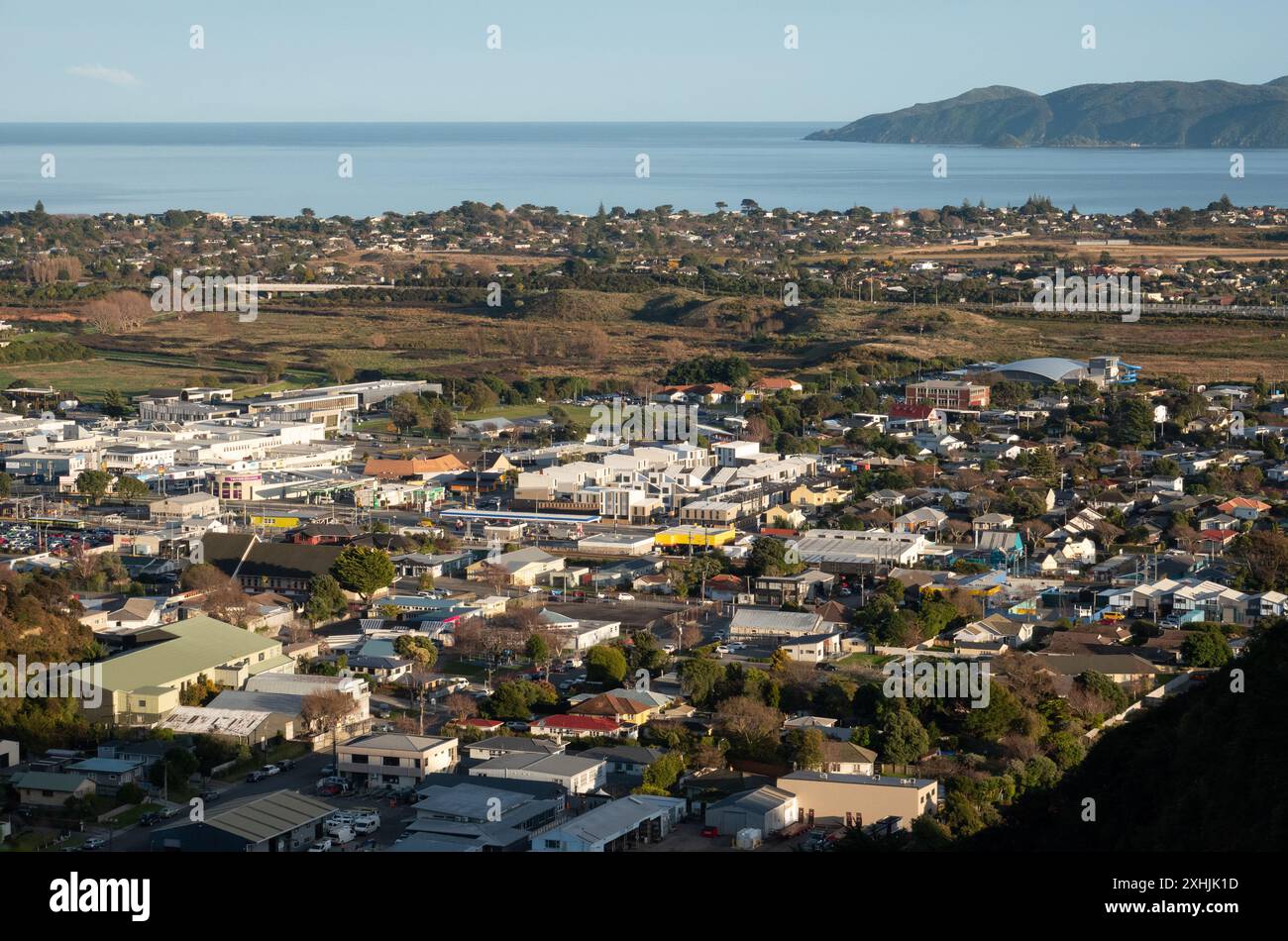 View of Paraparaumu and Raumati beach with the south end of Kapiti ...