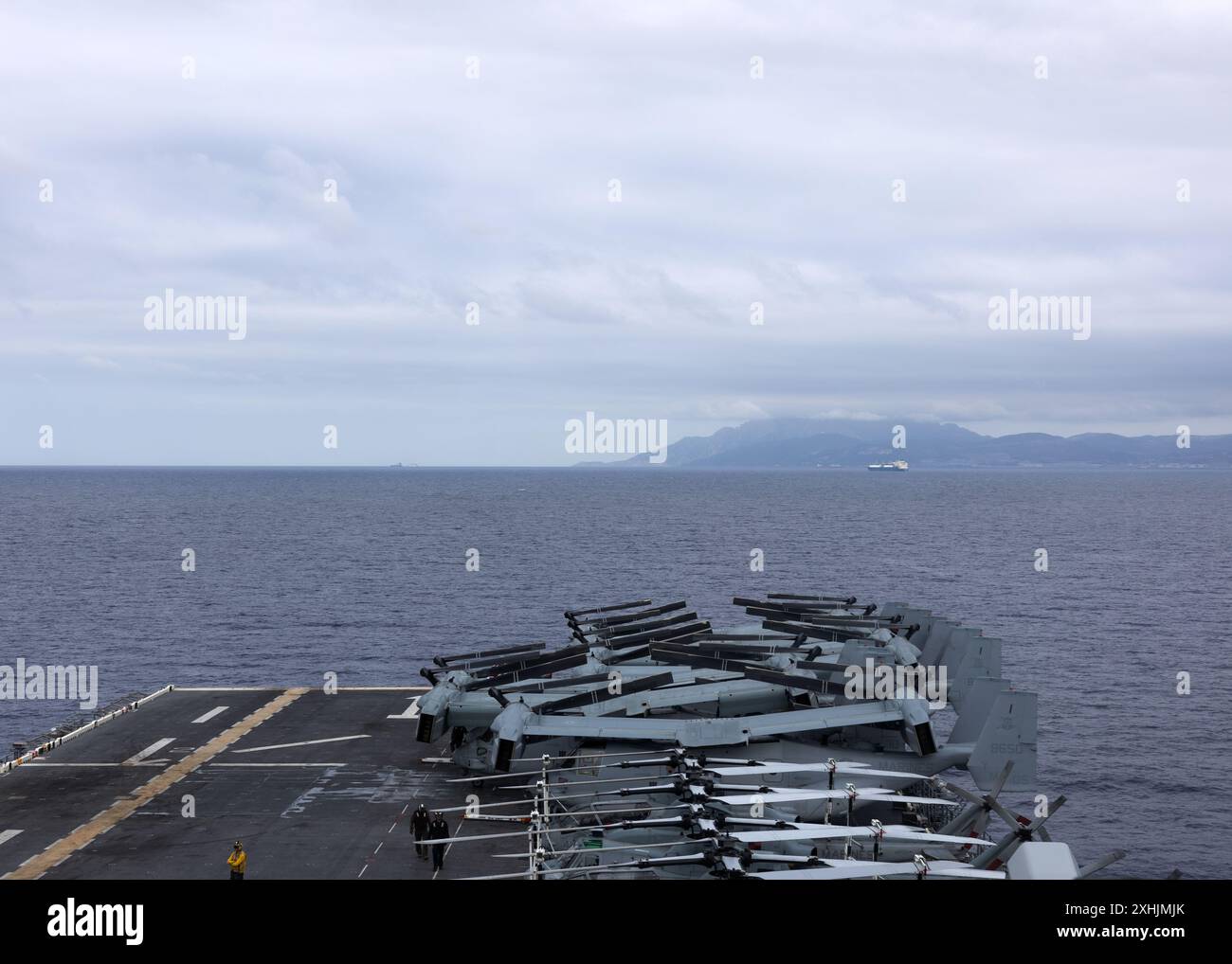 240626-N-ME988-1003 STRAIT OF GIBRALTAR (June 26, 2024) The amphibious ...
