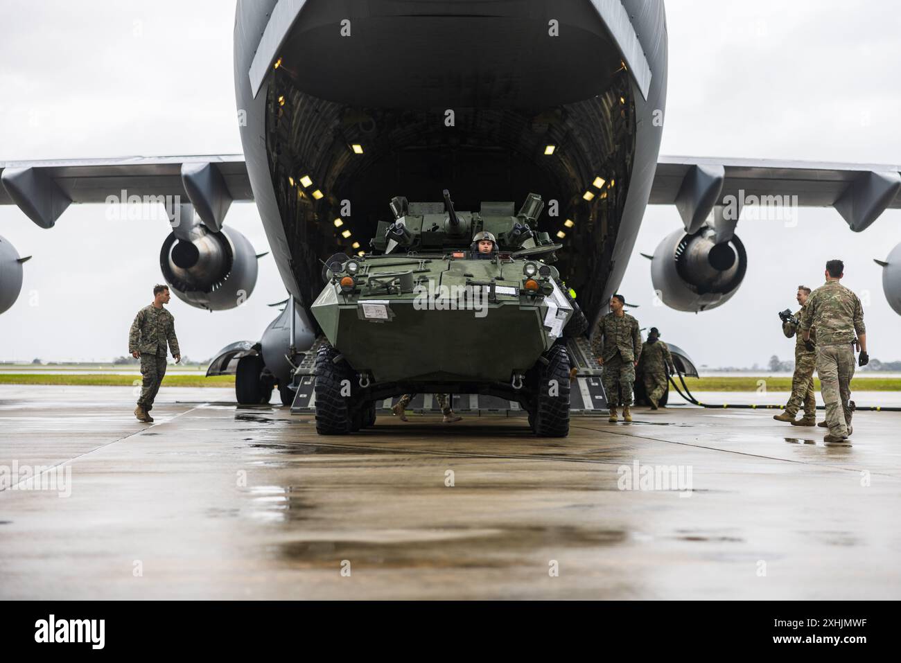 U.S. Air National Guardsman with 446th Airlift Wing, a Royal Australian ...