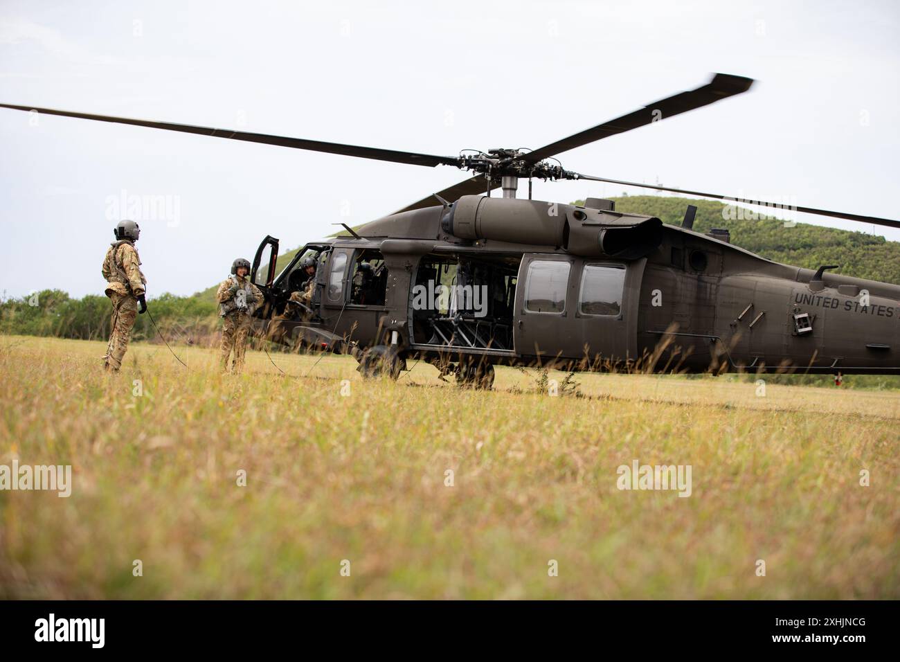 Puerto Rico Army National Guard soldiers of the Army Aviation units ...