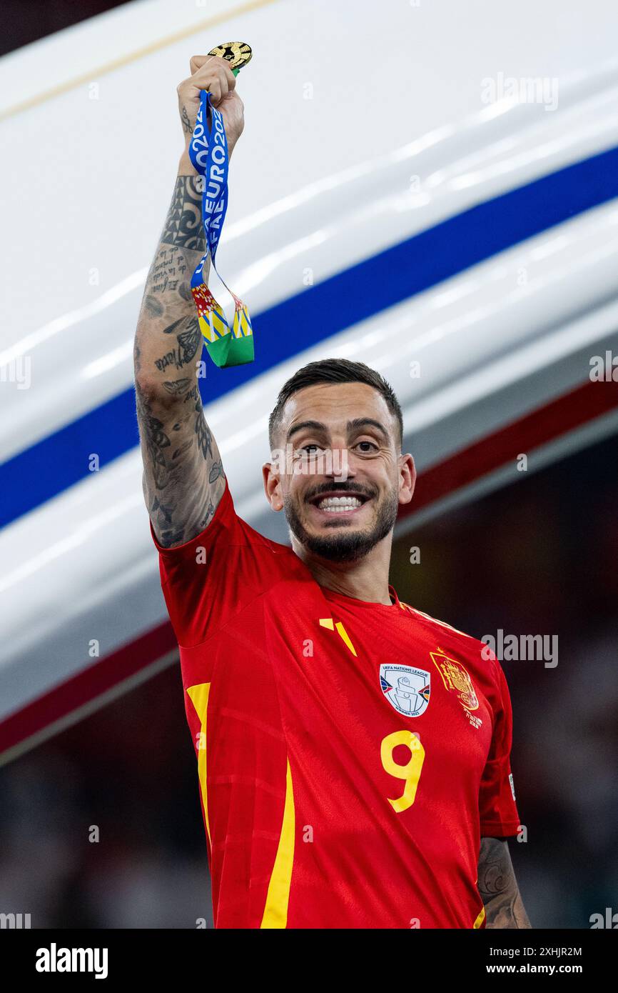 Joselu Mato Sanmartin (Spanien, #09) jubelt ueber den Sieg und Titel ...
