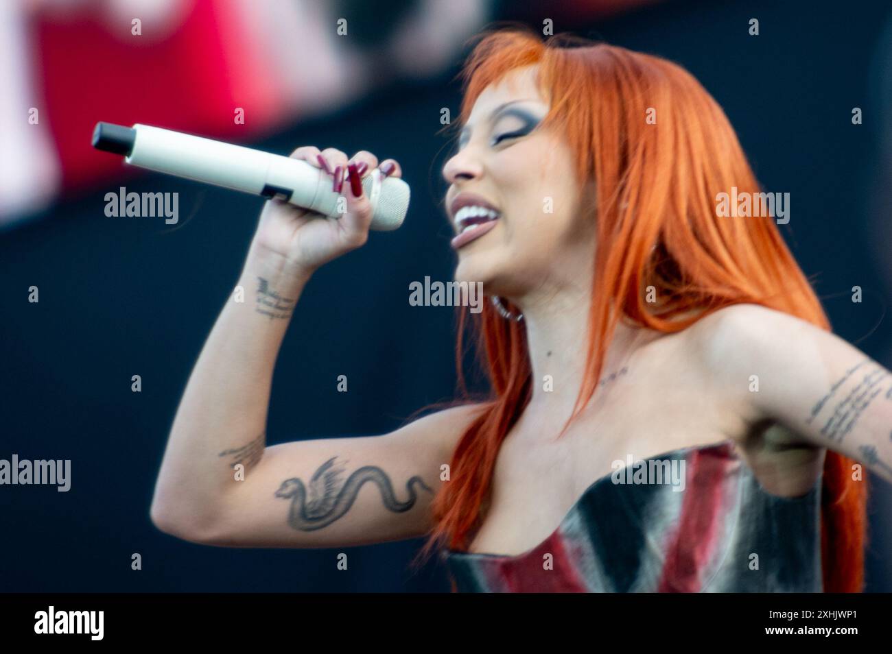 Doja cat gig show hi-res stock photography and images - Alamy