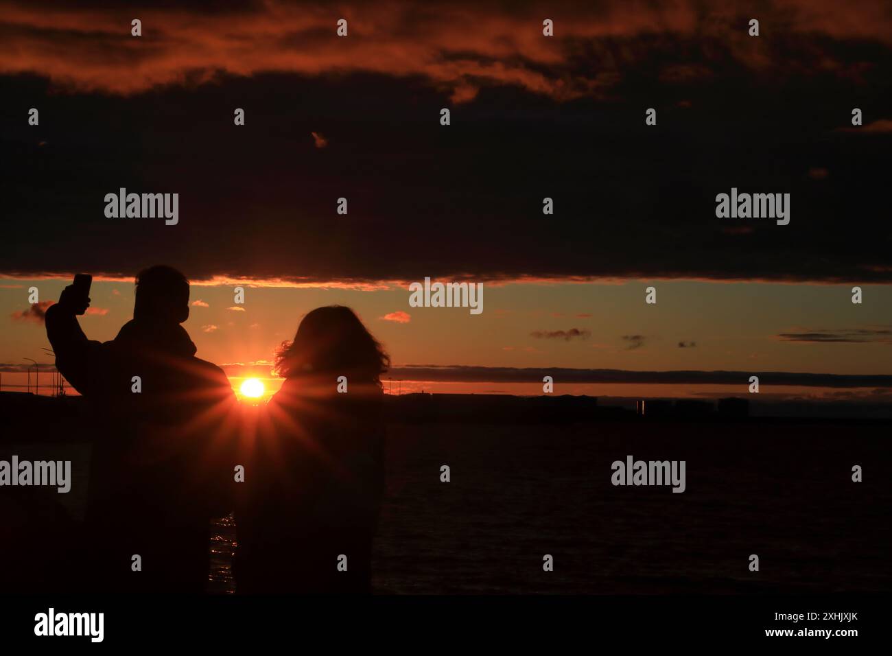 Views of the sun hi-res stock photography and images - Alamy