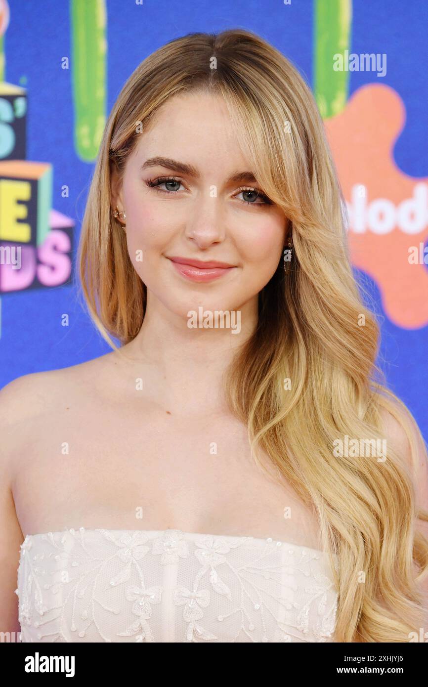 SANTA MONICA, CALIFORNIA - JULY 13: Mckenna Grace attends Nickelodeon Kids' Choice Awards 2024 ...