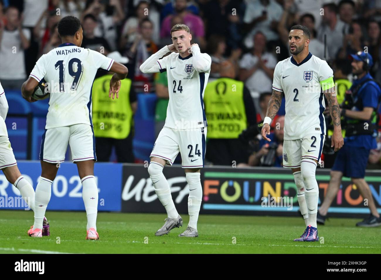 Ollie Watkins (England)Cole Palmer (England)Kyle Walker (England ...