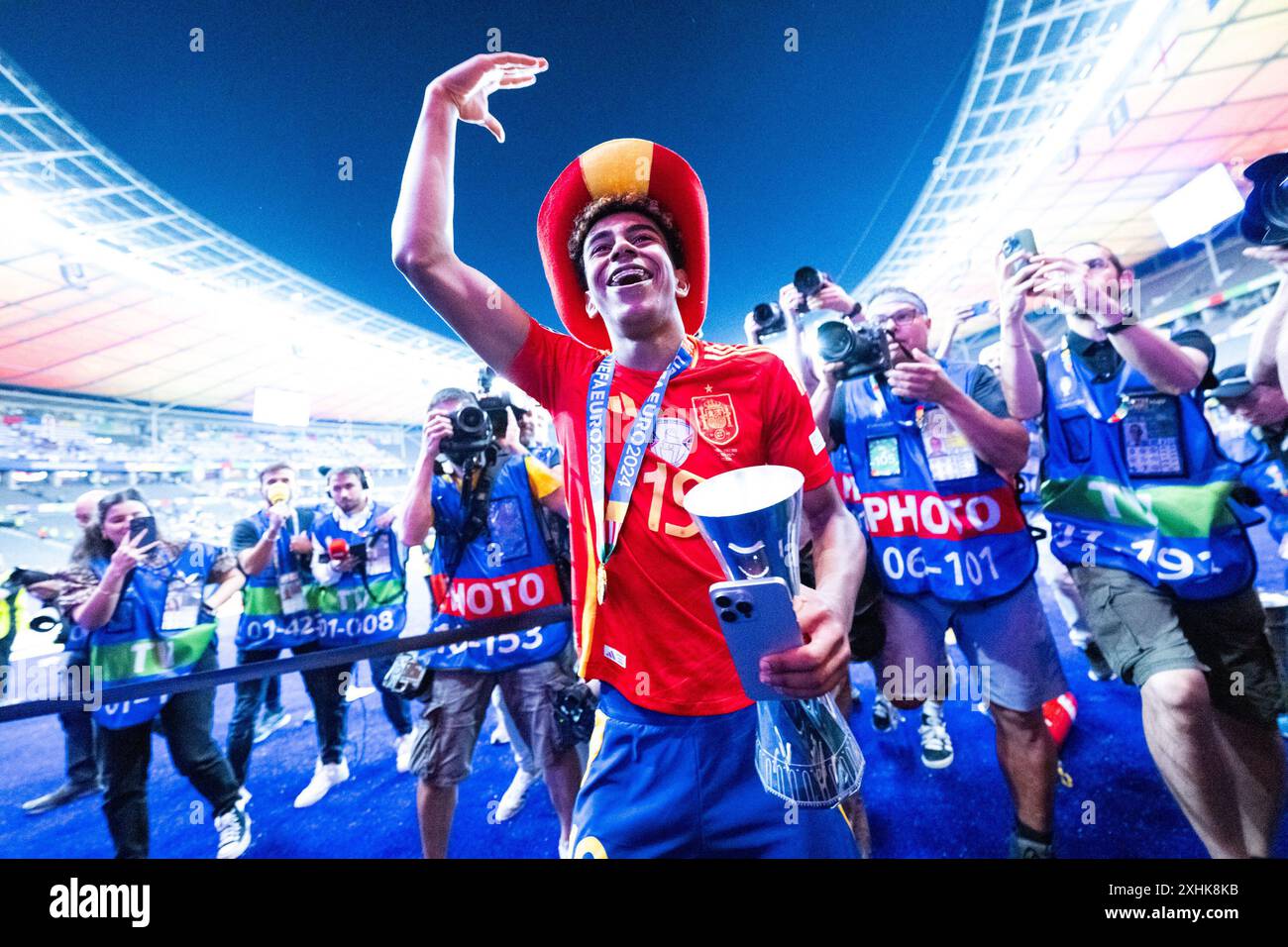 Spain england 2024 lamine hi-res stock photography and images - Alamy