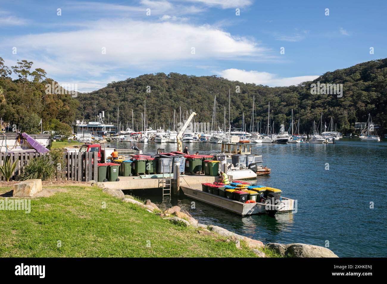 Remove garbage by boat hi-res stock photography and images - Alamy