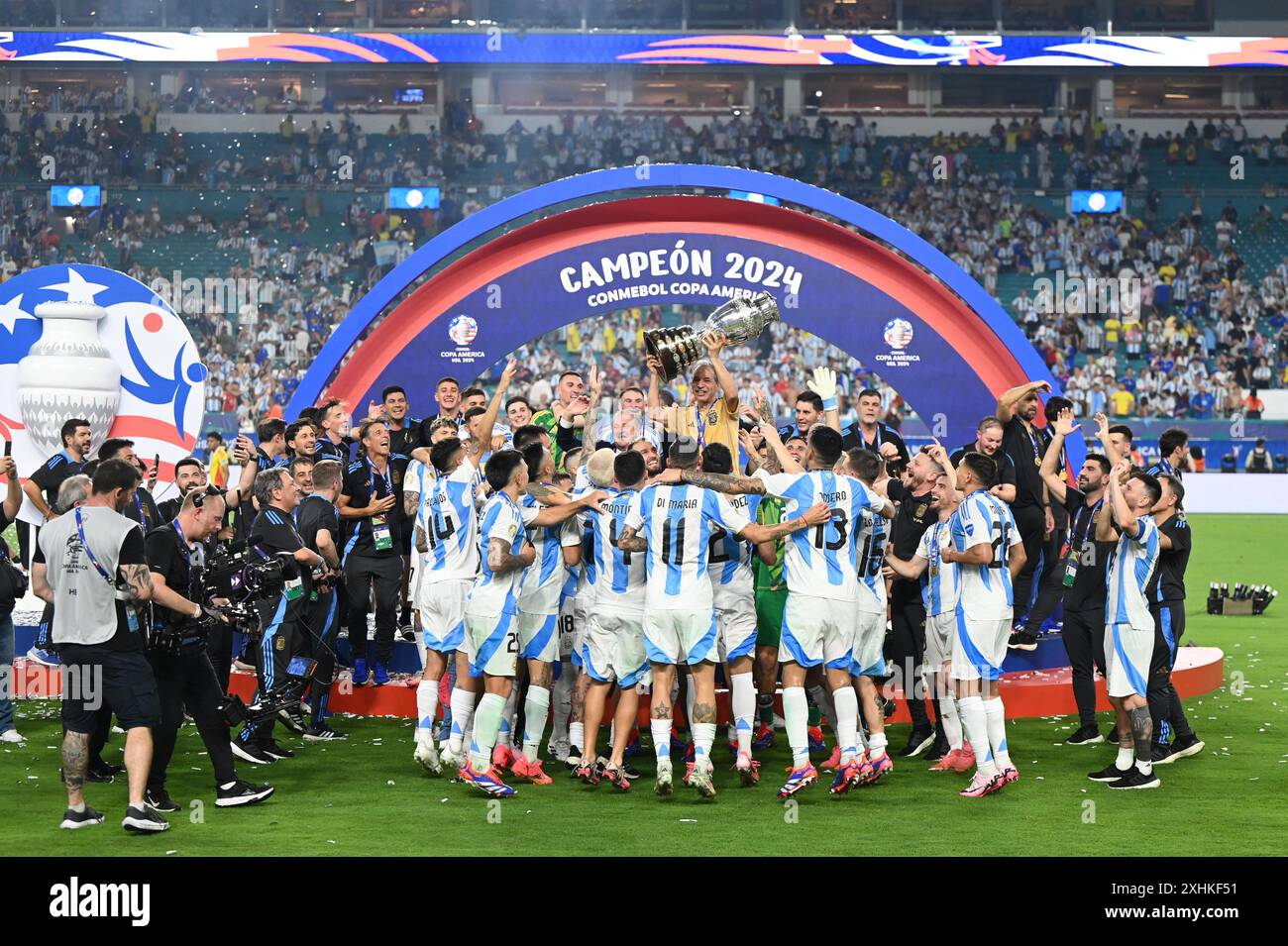 Copa america 2024 trophy hi-res stock photography and images - Alamy