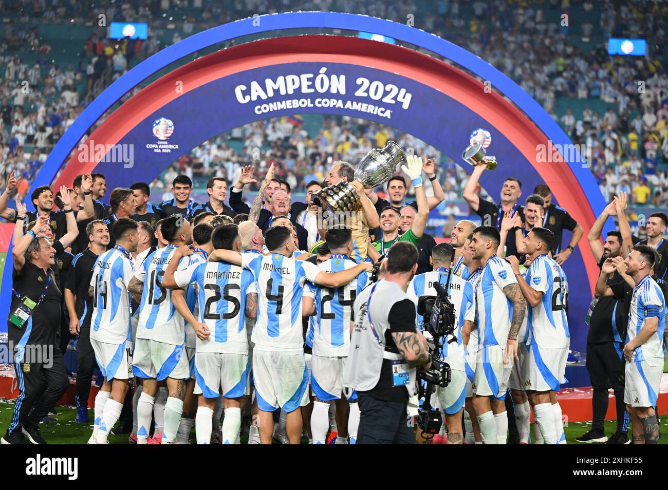 Copa america 2024 trophy hi-res stock photography and images - Alamy