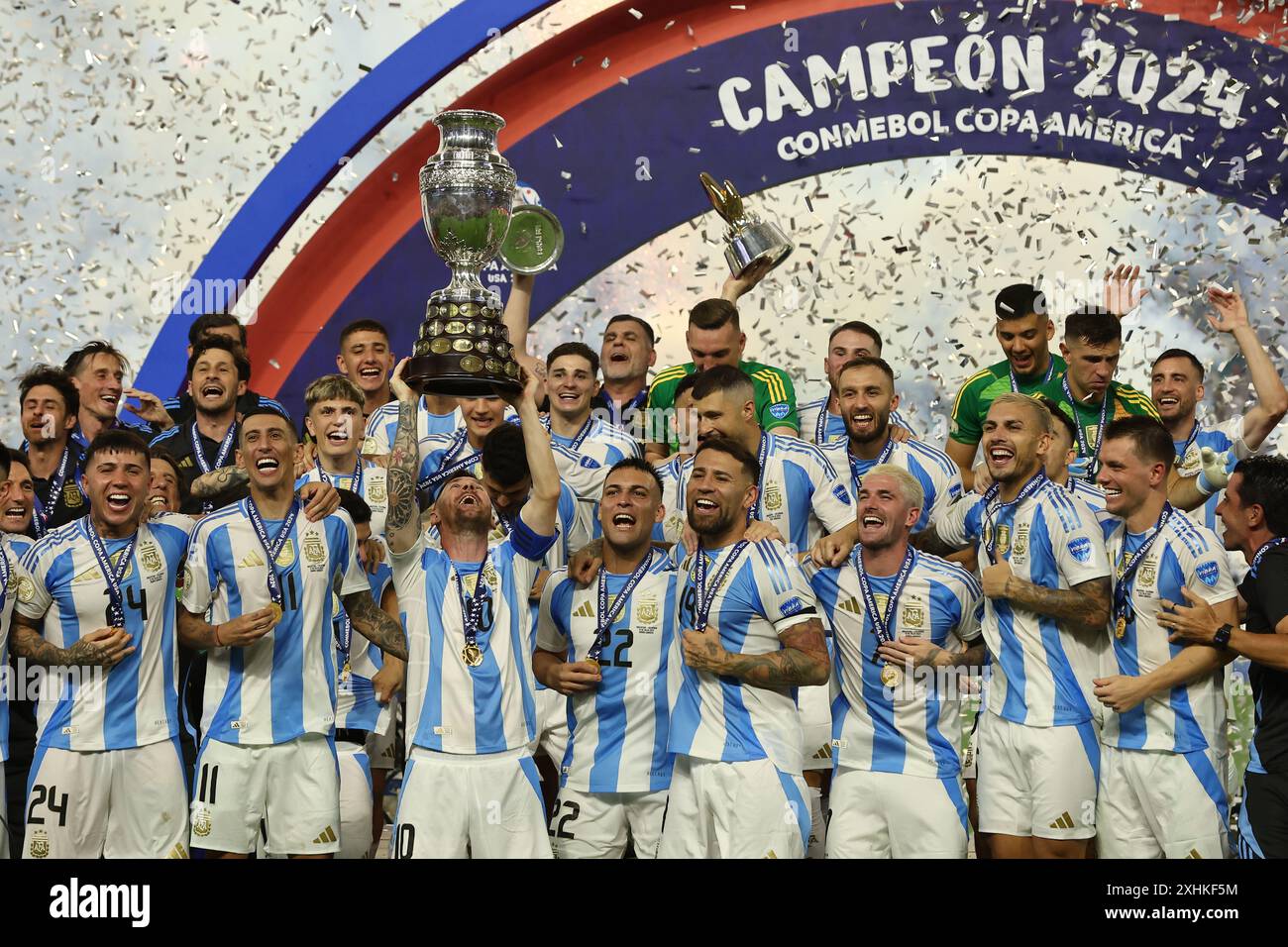 Miami, Florida, USA. 15th July, 2024. Argentina’s players celebrate ...