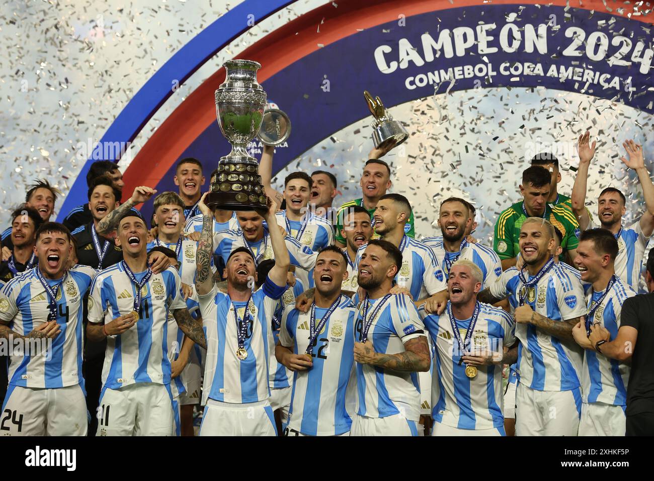 Miami, Florida, USA. 15th July, 2024. Argentina’s players celebrate ...