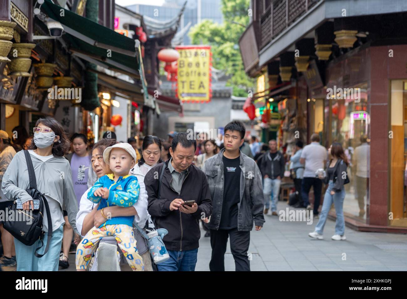 Shanghai, June 06, 2024: Tourist visit to Yuyuan Bazaar in Shanghai ...