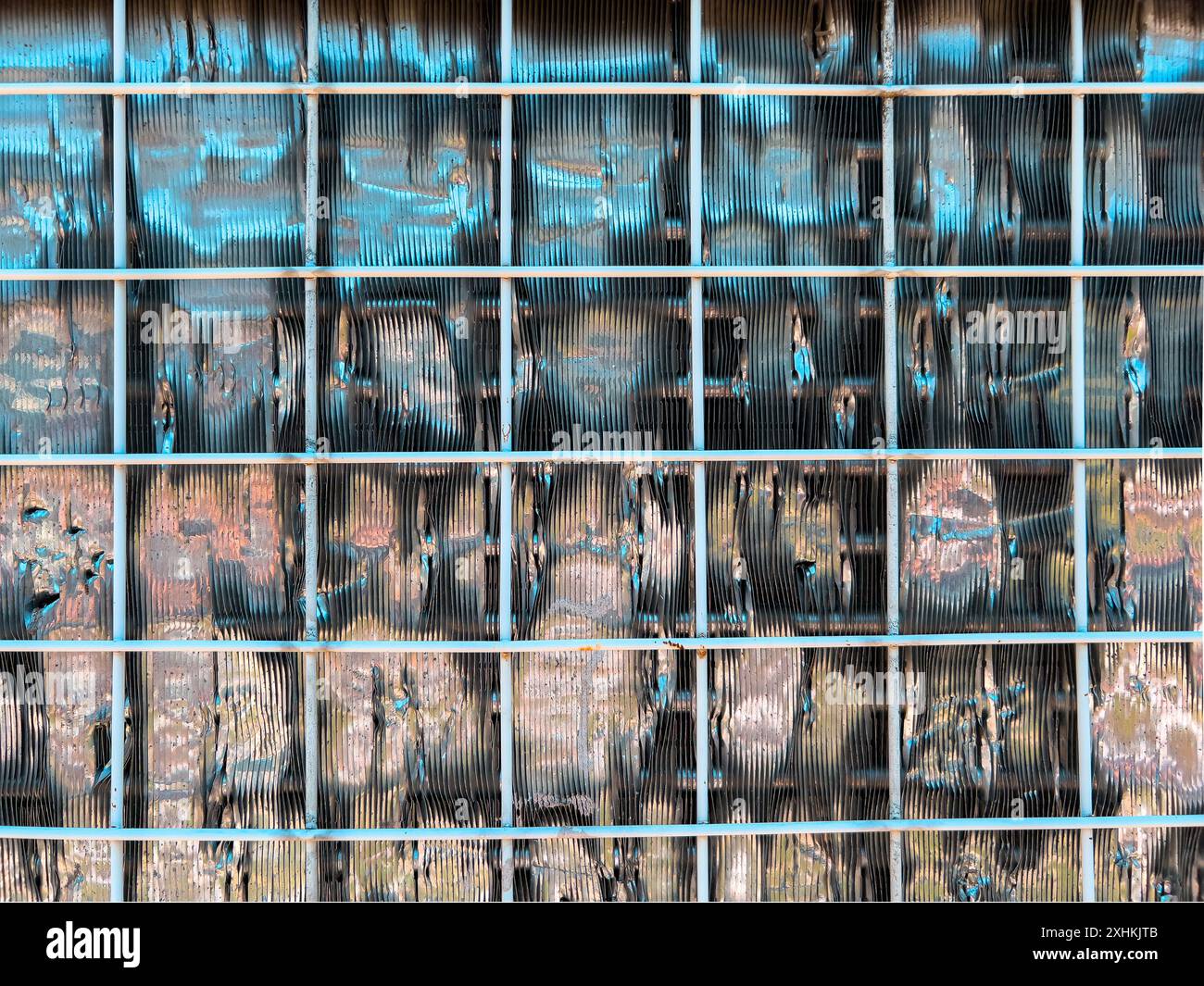 Aluminum fins of an old air conditioner as background Stock Photo - Alamy