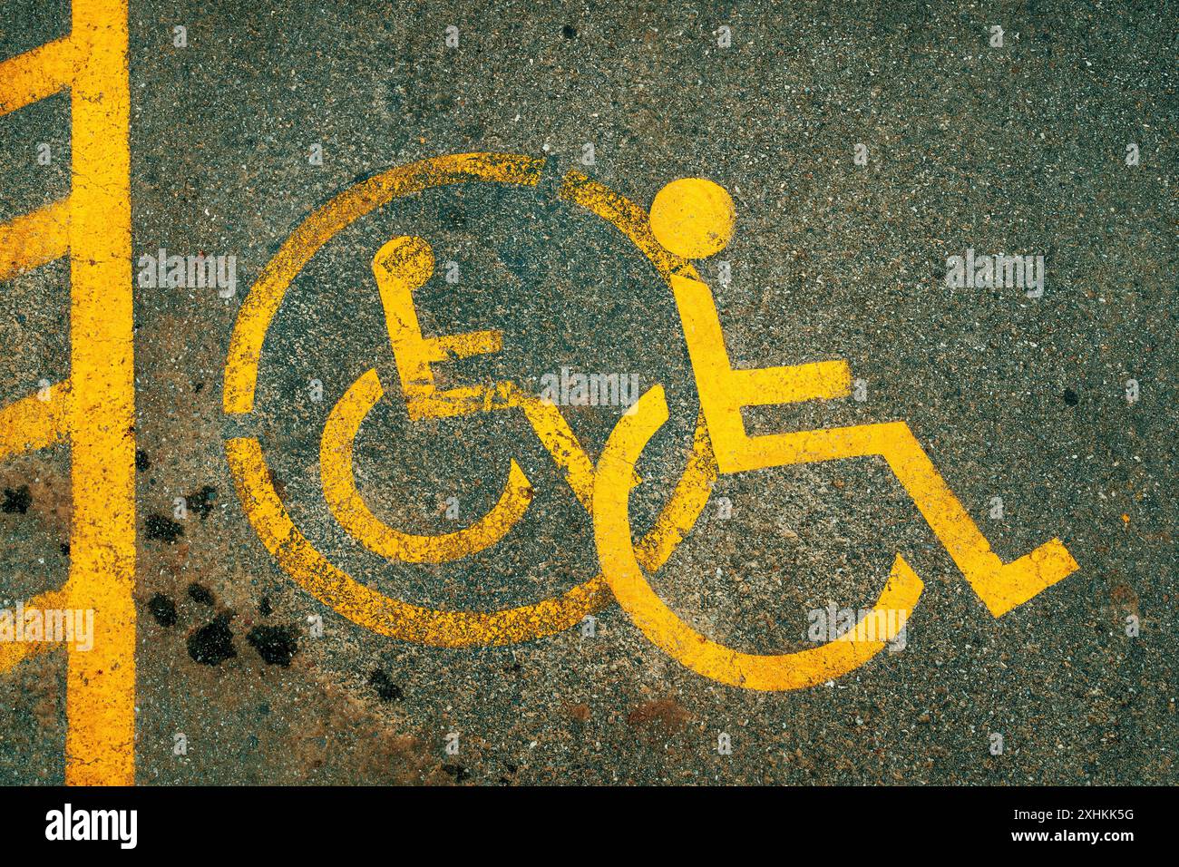 Disabled parking bay road sign on asphalt background, top view Stock ...