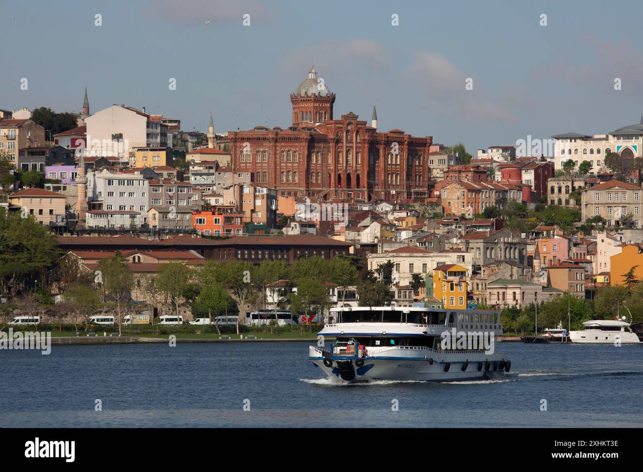 Turkey, Istanbul, Golden Horn, Balat, river shuttle on the Bosphorus ...