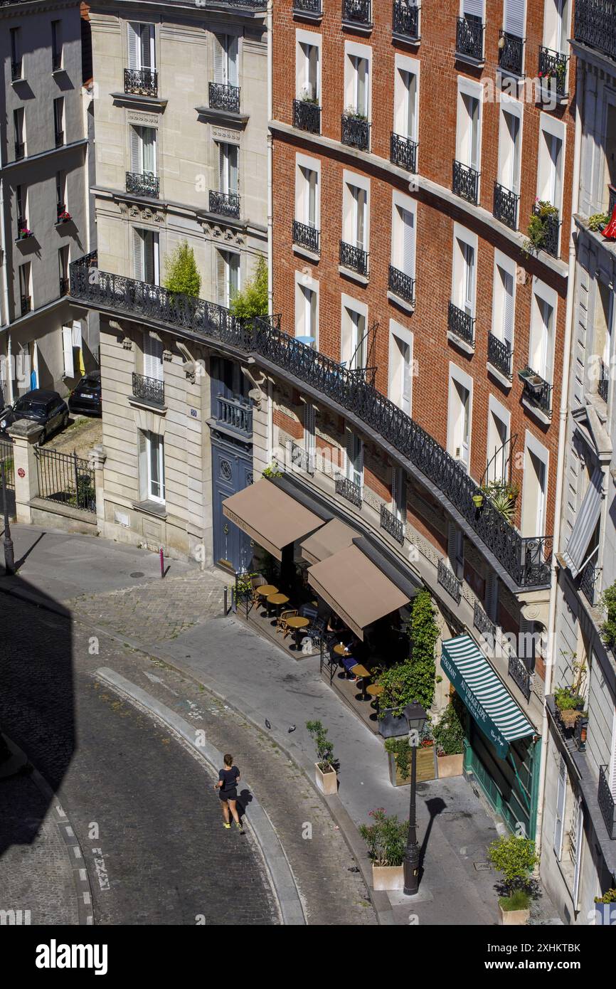 France, Paris, the rue Lepic lane located in the Grandes Carrières ...